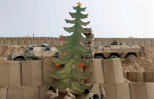 Military Photos: A Month Inside the Armed Forces, December | TIME.com