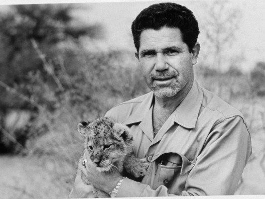 John Dominis, Longtime LIFE Photographer, Dead at 92 | TIME.com